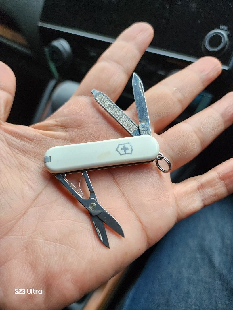 victorinox sd classic green, white, black, Everything Else, Others on ...