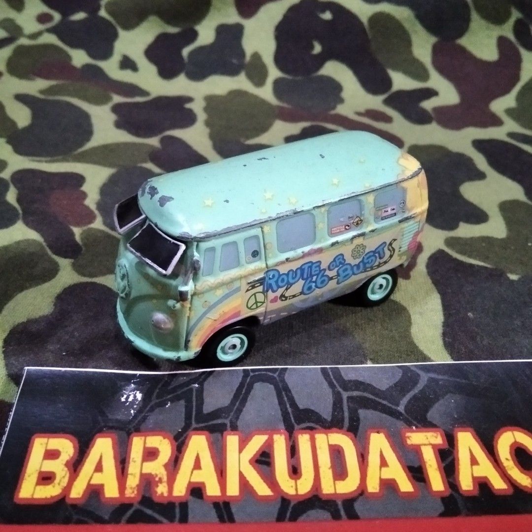 Vw DISNEY PIXAR CARS Mattel DIECAST VOLKSWAGEN VW BUS Route 66 Or Bust ...