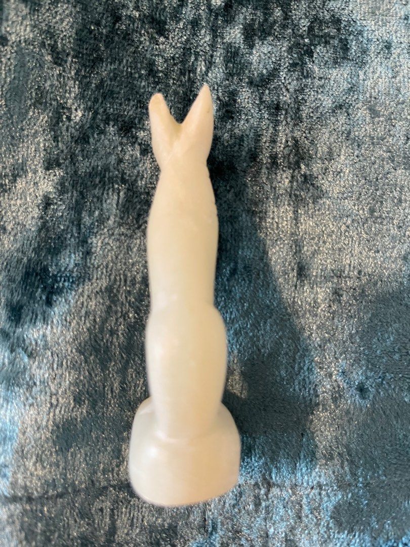 White Alabaster cat, Hobbies & Toys, Memorabilia & Collectibles, Vintage Collectibles on Carousell