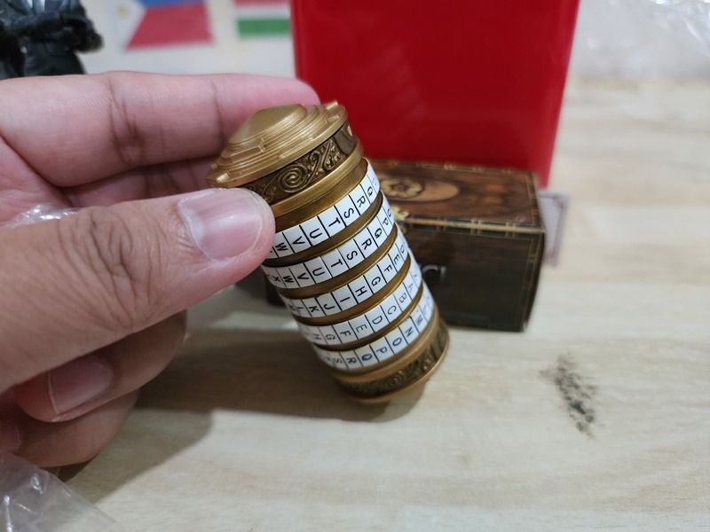 Working Cryptex figure from Da Vinci Code Movie, Hobbies & Toys ...