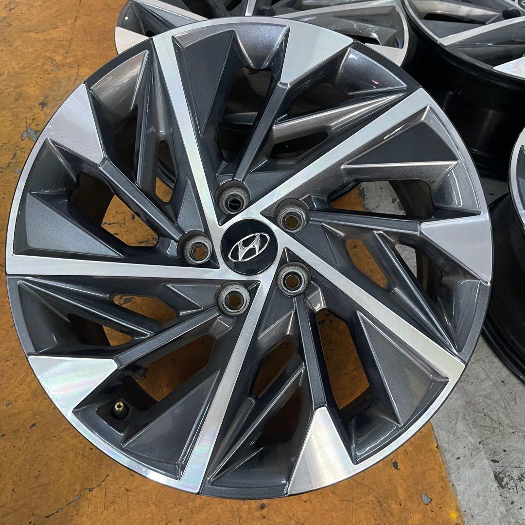 18” Hyundai Original Sport Rim, Car Accessories, Tyres & Rims on Carousell