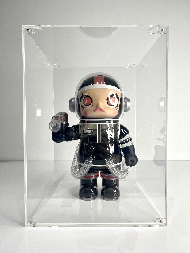 400% Molly Display Case (Type A3) (White), Hobbies & Toys, Toys & Games ...