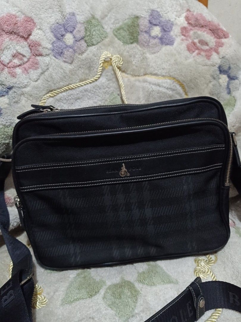 Beanpole...document bag, Men's Fashion, Bags, Sling Bags on Carousell