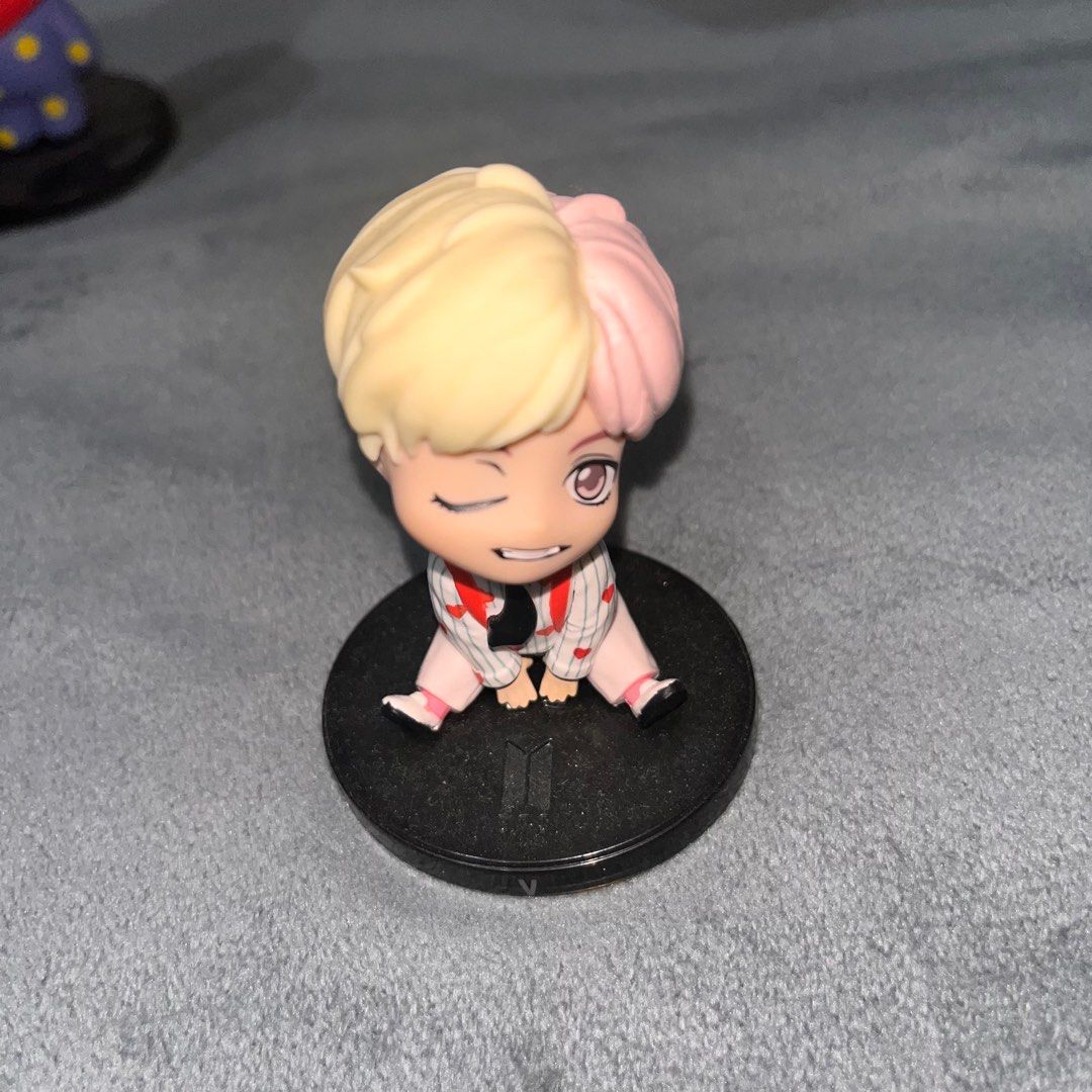 BTS V MATTEL TINYTAN FIGURE, Hobbies & Toys, Memorabilia & Collectibles ...