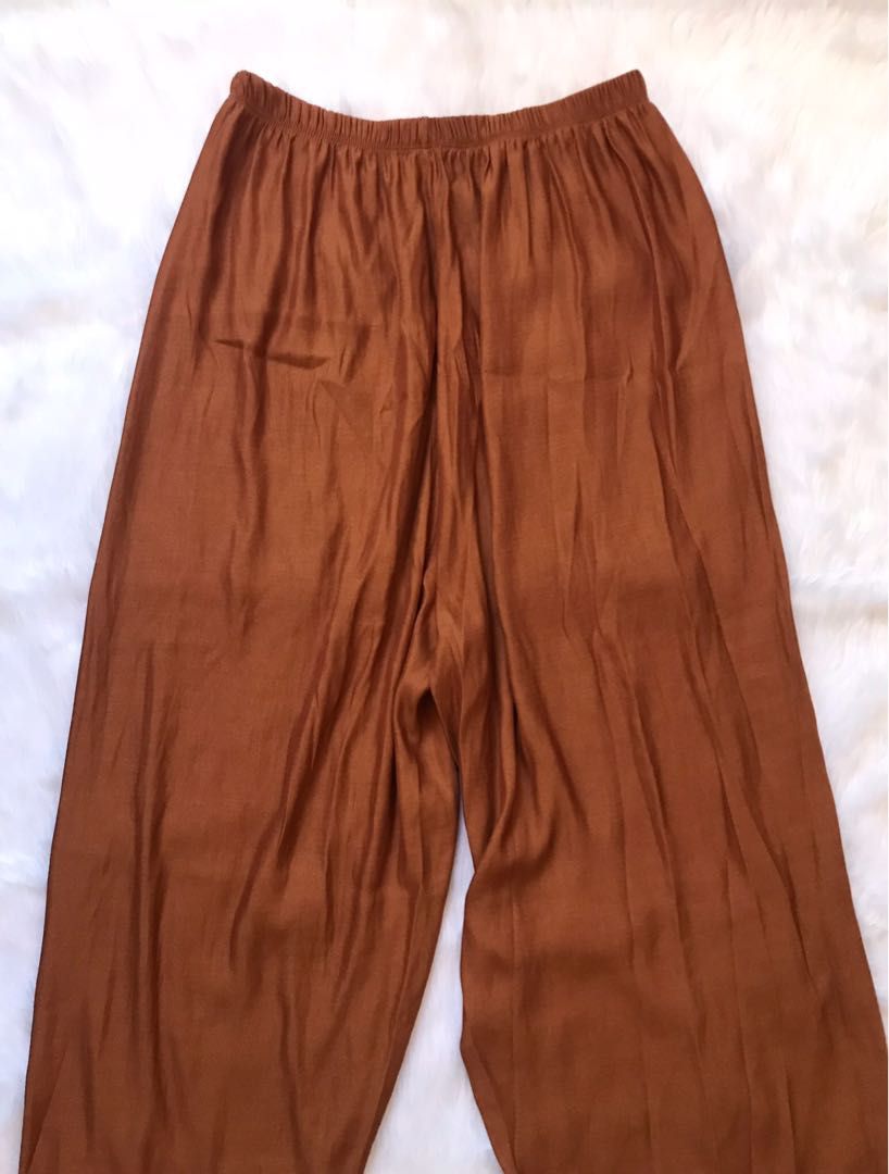 Challis Squarepants, Women's Fashion, Bottoms, Other Bottoms on Carousell