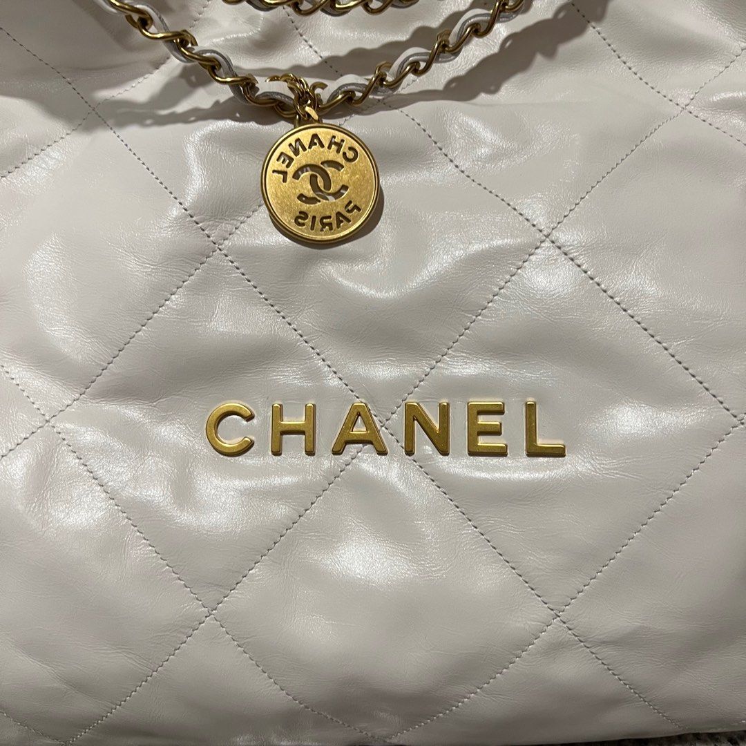 Chanel 22 Medium Bag (White), Luxury, Bags & Wallets on Carousell