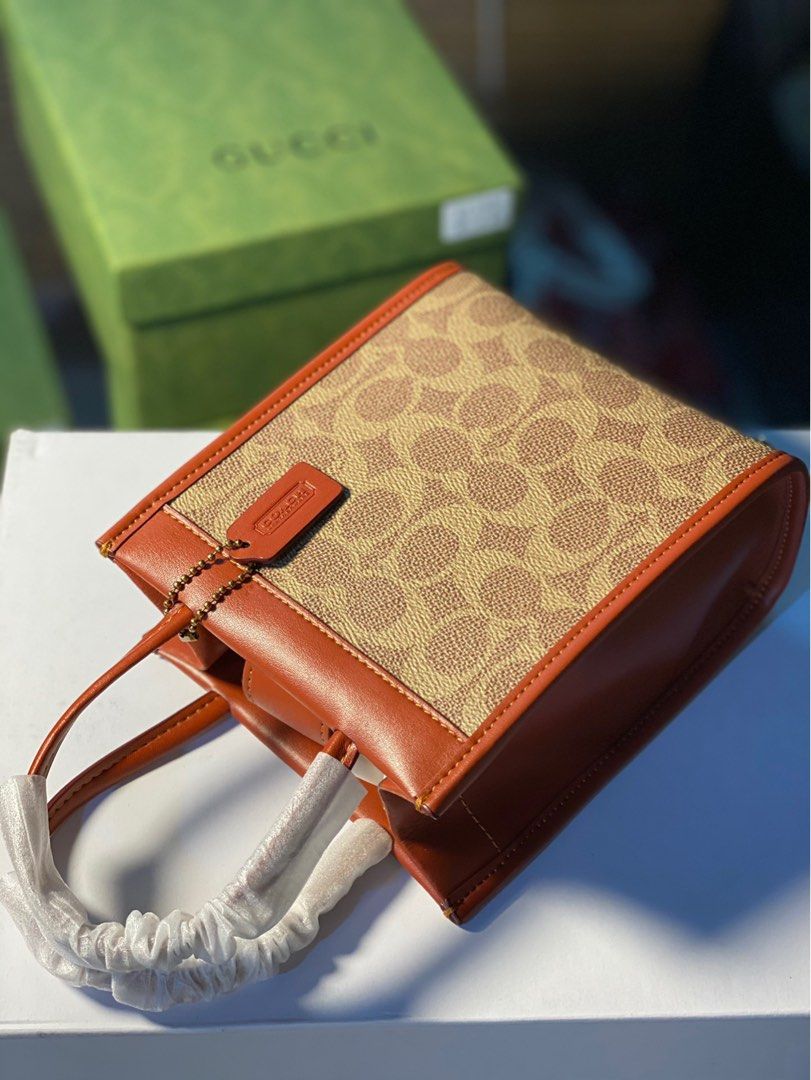 Coach Cashin Mini Tote, Women's Fashion, Bags & Wallets, Tote Bags on ...