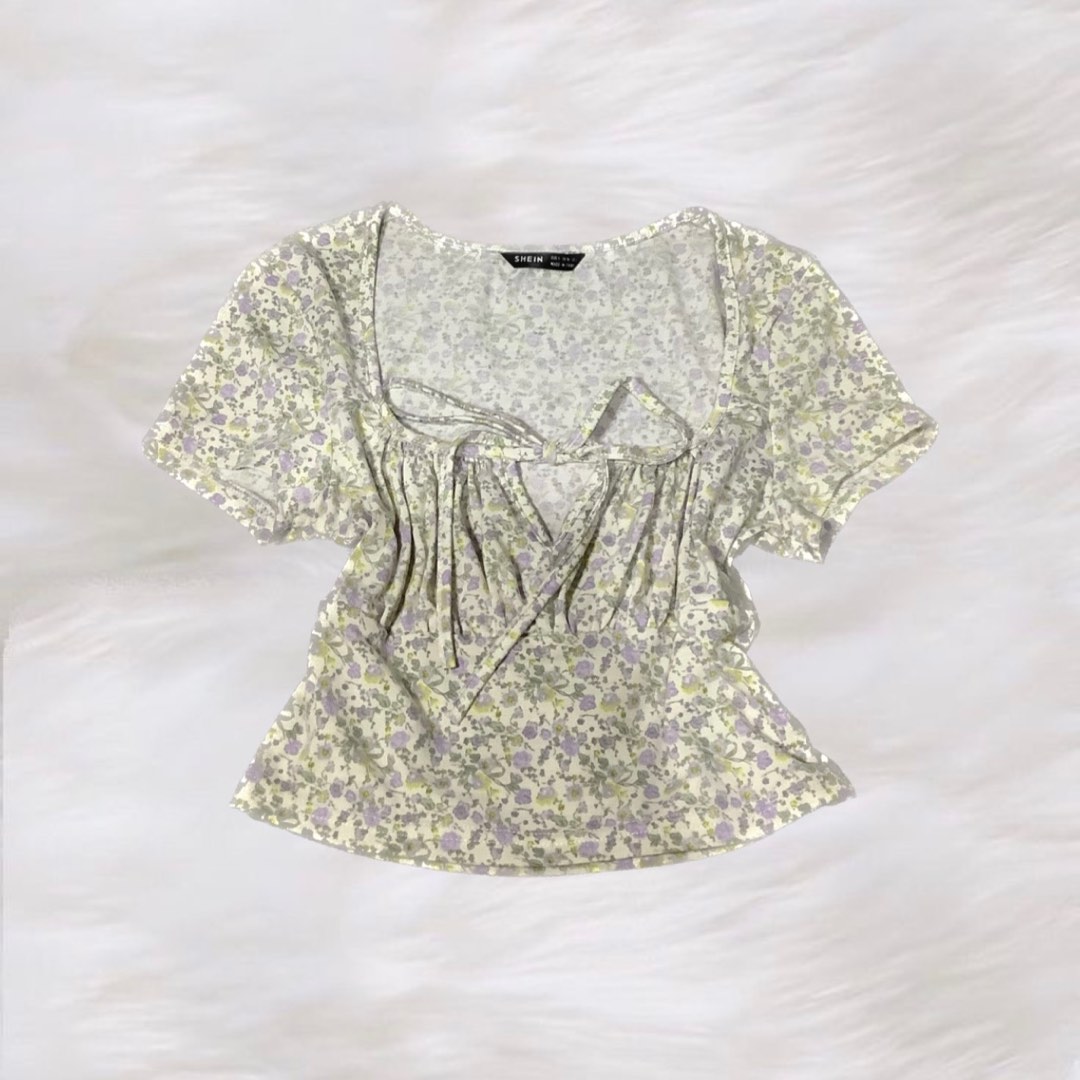 dainty coquette top, Women's Fashion, Tops, Blouses on Carousell