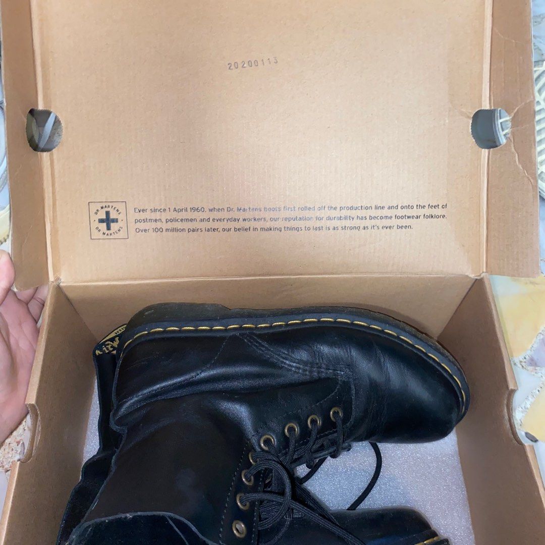 dr martens 1460 pascal boots, Women's Fashion, Footwear, Boots on Carousell