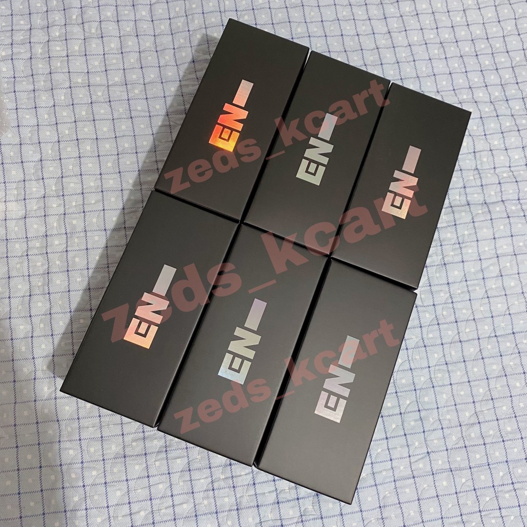 ENHYPEN OFFICIAL LIGHT STICK ENGENE BONG, Hobbies & Toys, Memorabilia ...