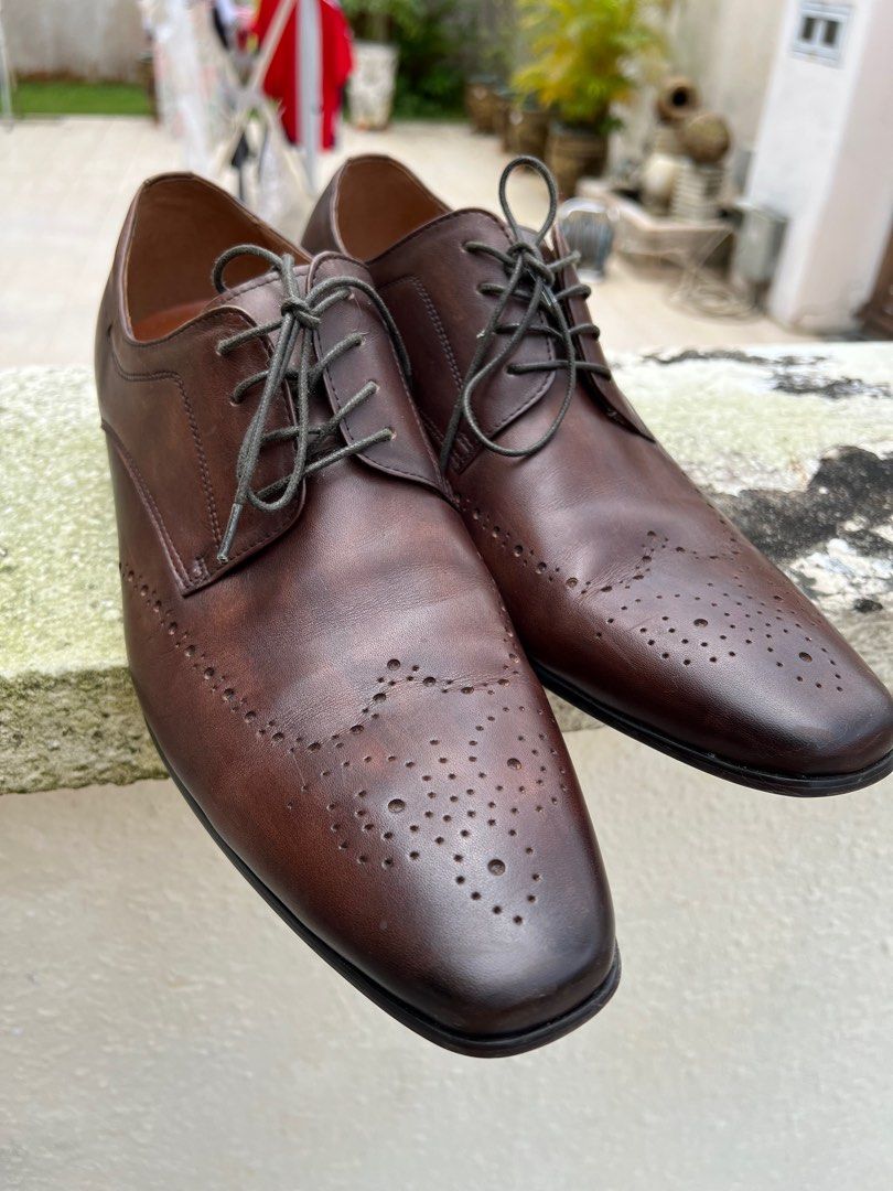 Florsheim Leather Shoes, Men's Fashion, Footwear, Dress Shoes on Carousell