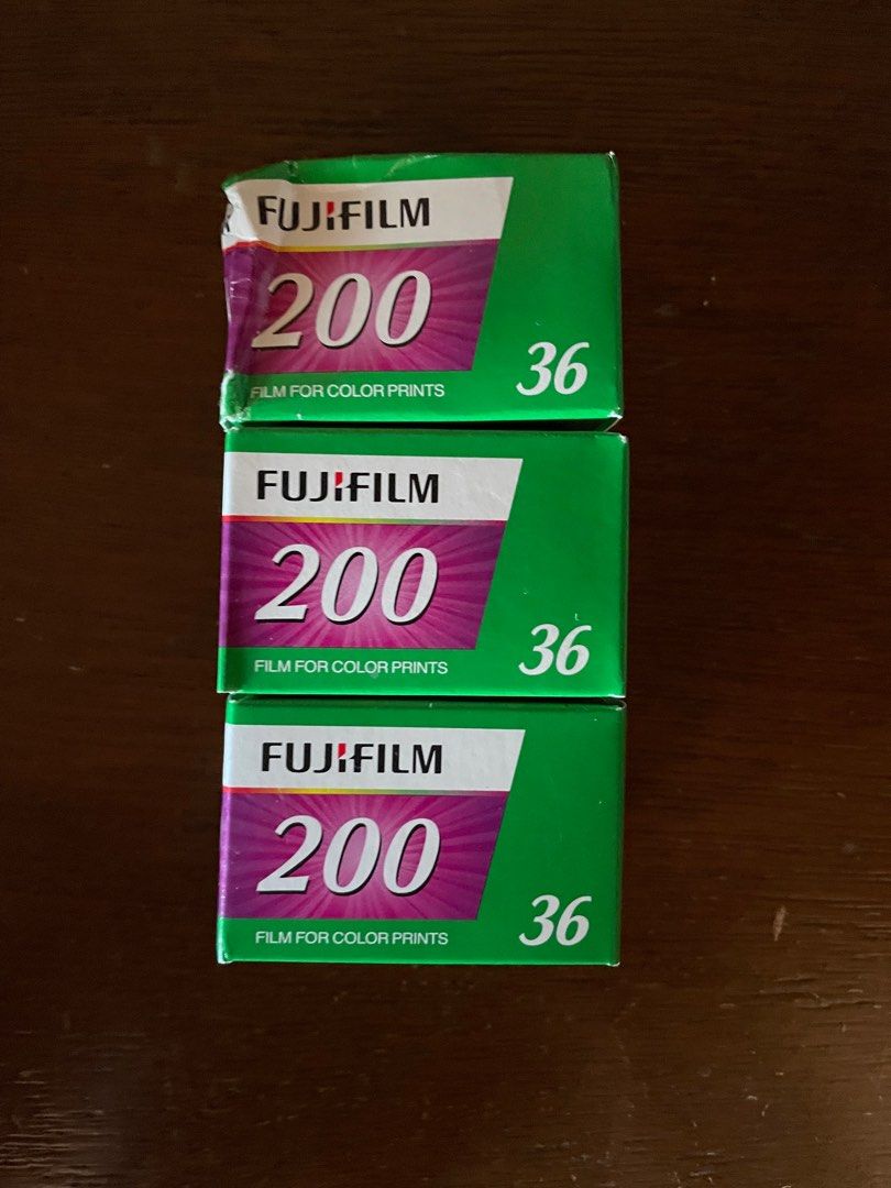 Fujifilm 200 - 35mm film roll, Photography, Cameras on Carousell