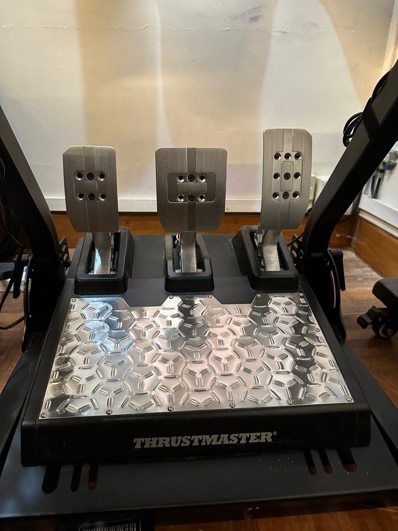 Beloved Full Thrustmaster Sim driving Setup with monitor screen, Video ...