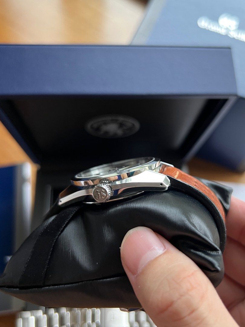 Grand Seiko SBGA375, Luxury, Watches on Carousell