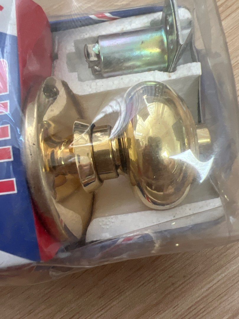 Guli Cylindrical Door Knob Lock Set - Gold, Furniture & Home Living ...