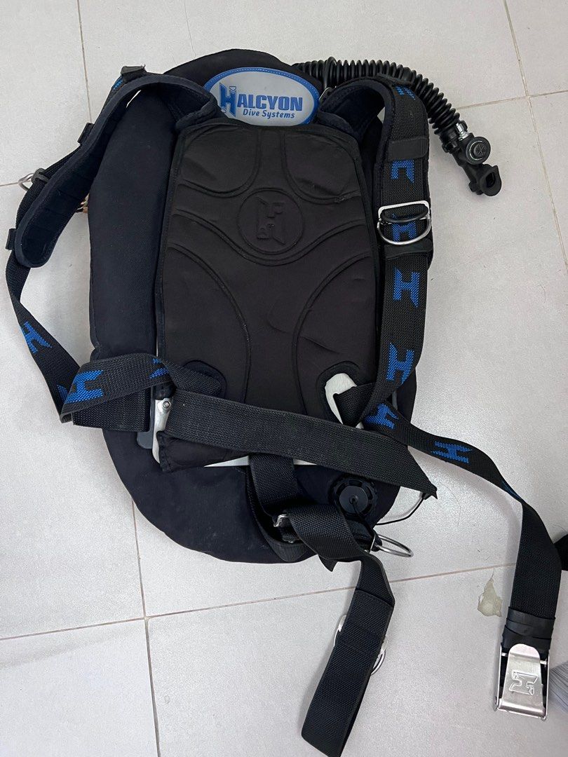 Halcyon Infinity 30磅背飛BCD, 運動產品, 運動與體育, 運動與體育 - 水上活動 - Carousell