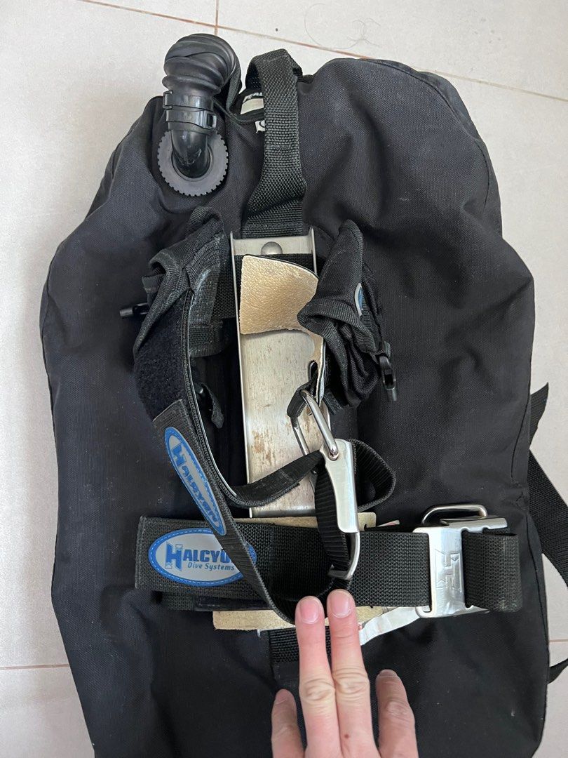 Halcyon Infinity 30磅背飛BCD, 運動產品, 運動與體育, 運動與體育 - 水上活動 - Carousell