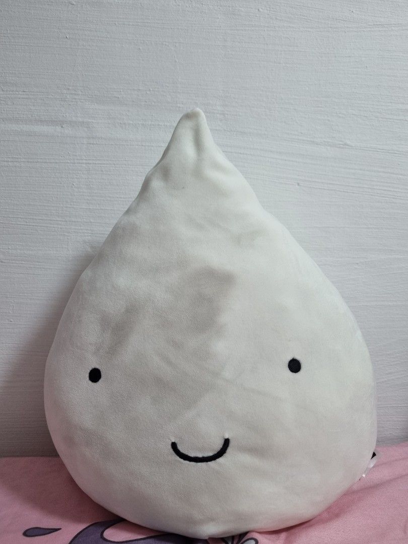 Hooga Dewy Plush, Furniture & Home Living, Furniture, Other Home ...