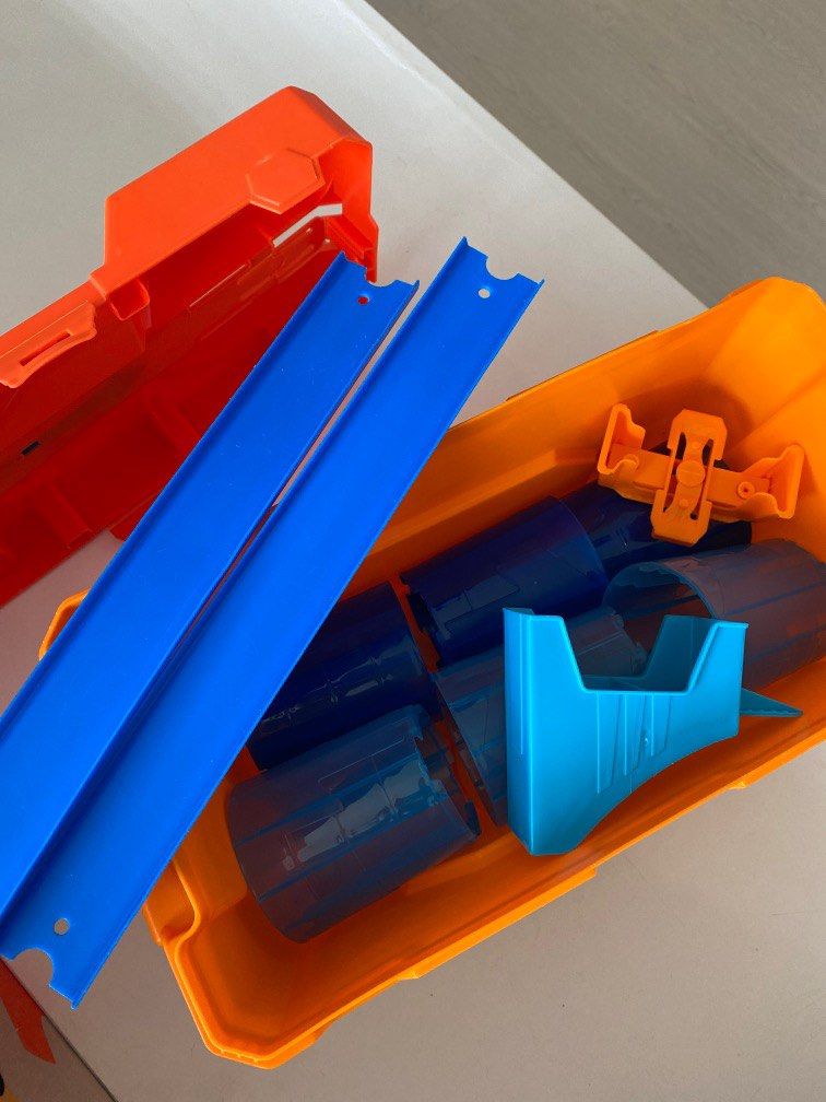 Hot wheels Barrel box set, Hobbies & Toys, Toys & Games on Carousell