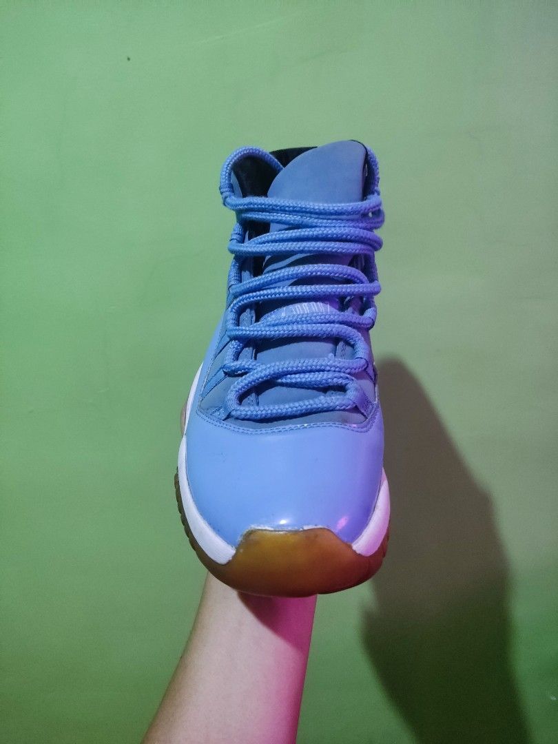 JORDAN 11 PANTONE, Men's Fashion, Footwear, Sneakers on Carousell