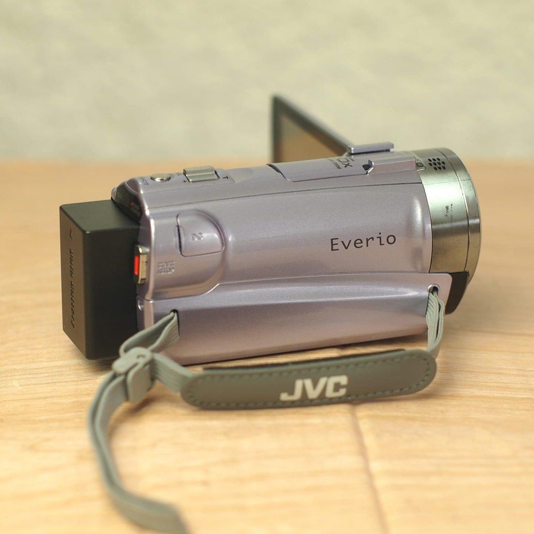 JVC Everio GZ-E765 V Camcorder Video Camera, Photography, Video Cameras ...