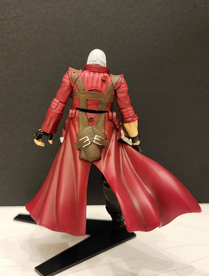 Kaiyodo - Revoltech "Dante", Hobbies & Toys, Toys & Games on Carousell
