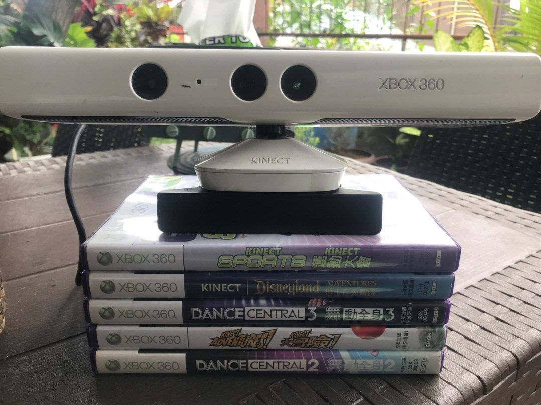 Kinect for xbox 360 with tv mount and games, Video Gaming, Video Games ...