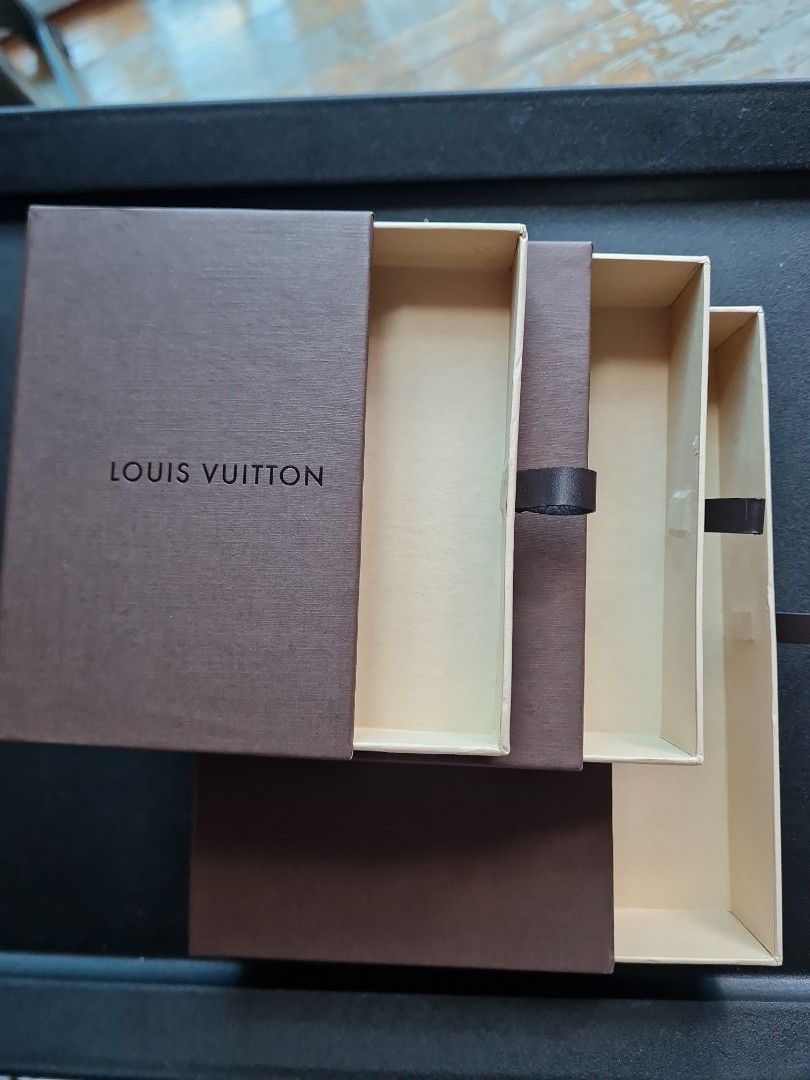 Louis Vuitton Wallet Boxes, Luxury, Bags & Wallets on Carousell