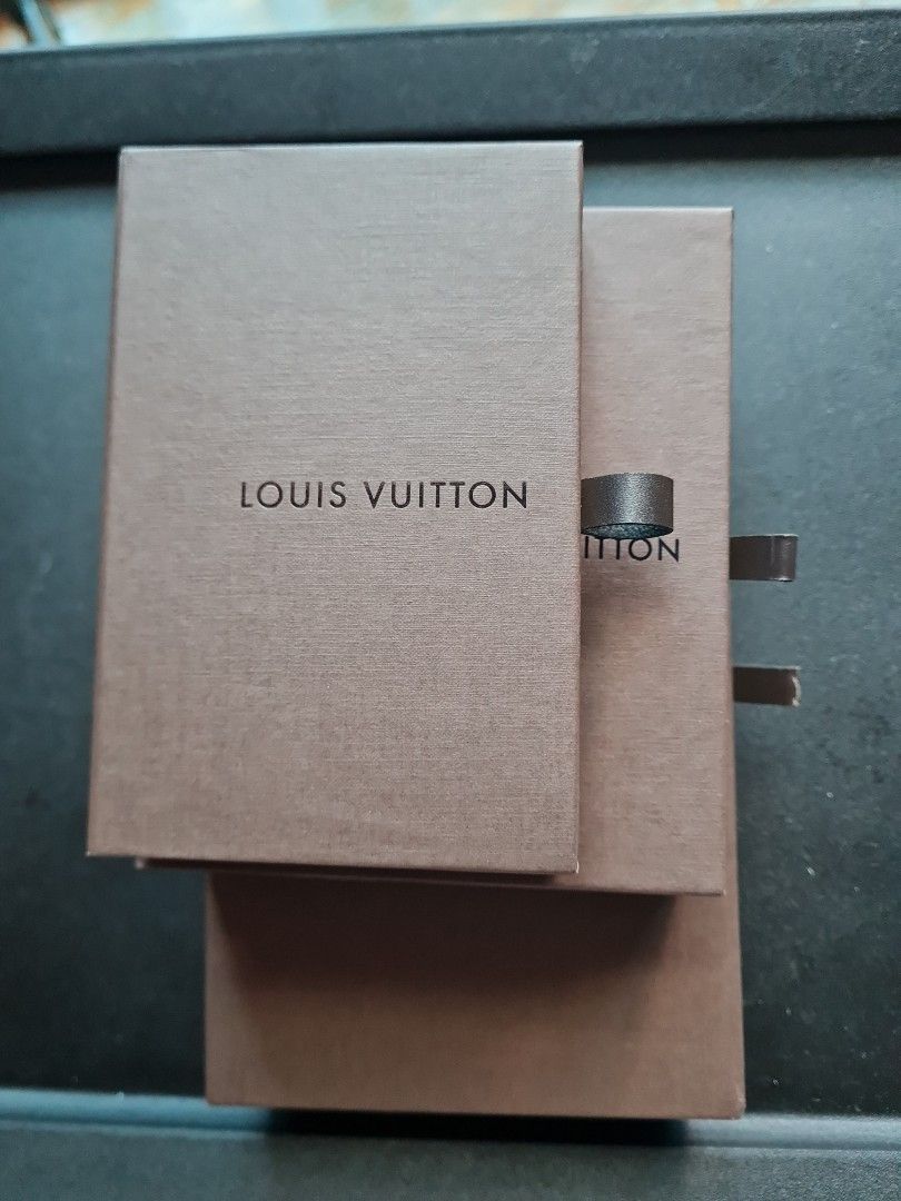 Louis Vuitton Wallet Boxes, Luxury, Bags & Wallets on Carousell
