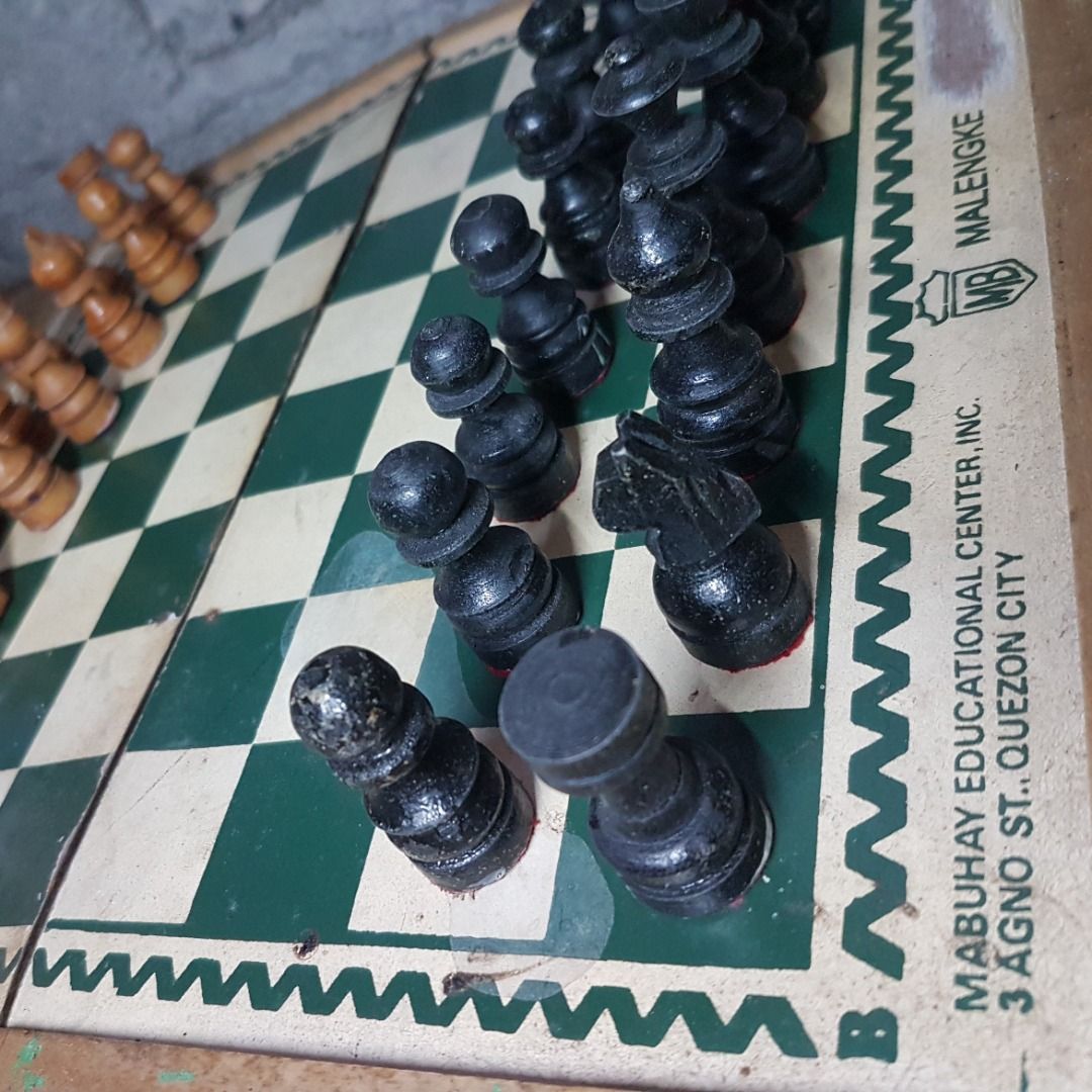 Malengke Chess Board Wooden Foldable, Hobbies & Toys, Toys & Games on ...