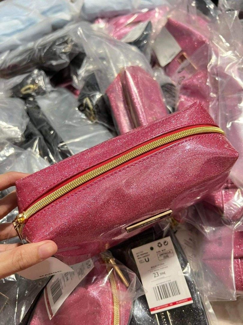 MANGO POUCH, Women's Fashion, Bags & Wallets, Purses & Pouches on Carousell