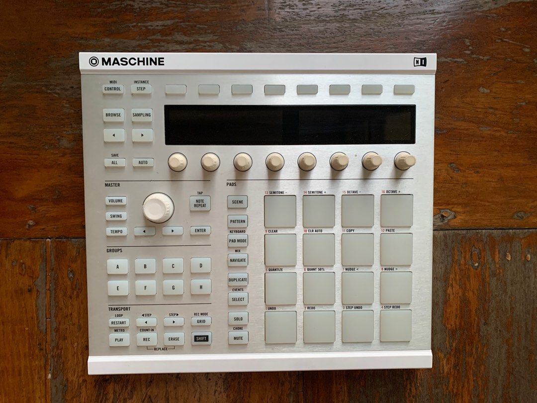 Maschine 2 (Native Instruments), Hobbies & Toys, Music & Media, Musical ...