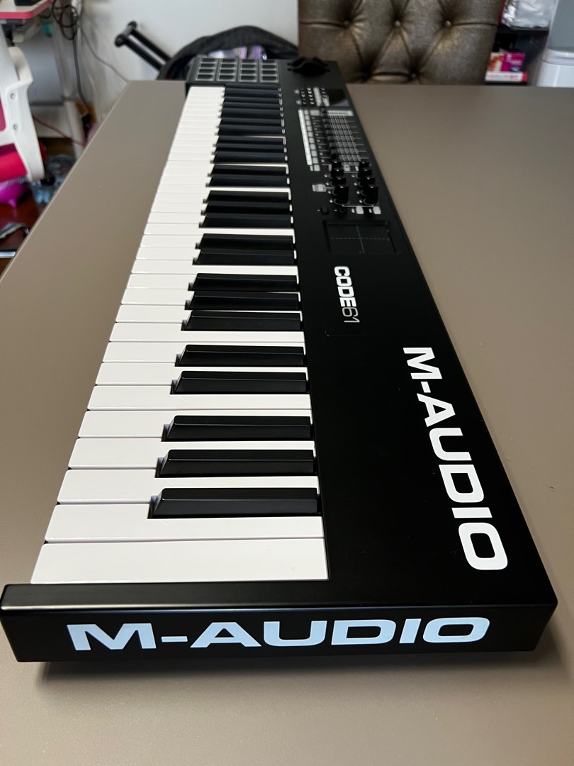 M-Audio Code 61 Midi Keyboard + Chair & Stand (Hercules), Audio ...
