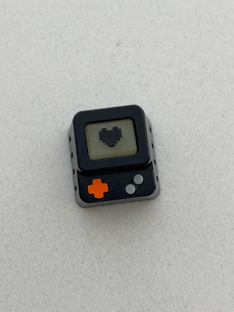 Metal gameboy artisan keycap 金屬 遊戲機 個性鍵帽, 電腦＆科技, 電腦周邊及配件, 電腦鍵盤及相關產品 ...