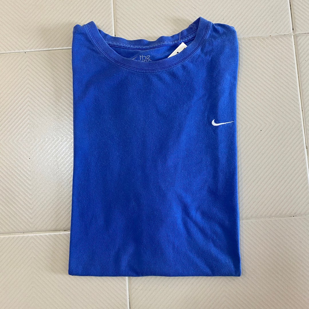Nike Mini Swoosh Logo Tee Mens Fashion Tops And Sets Tshirts And Polo Shirts On Carousell