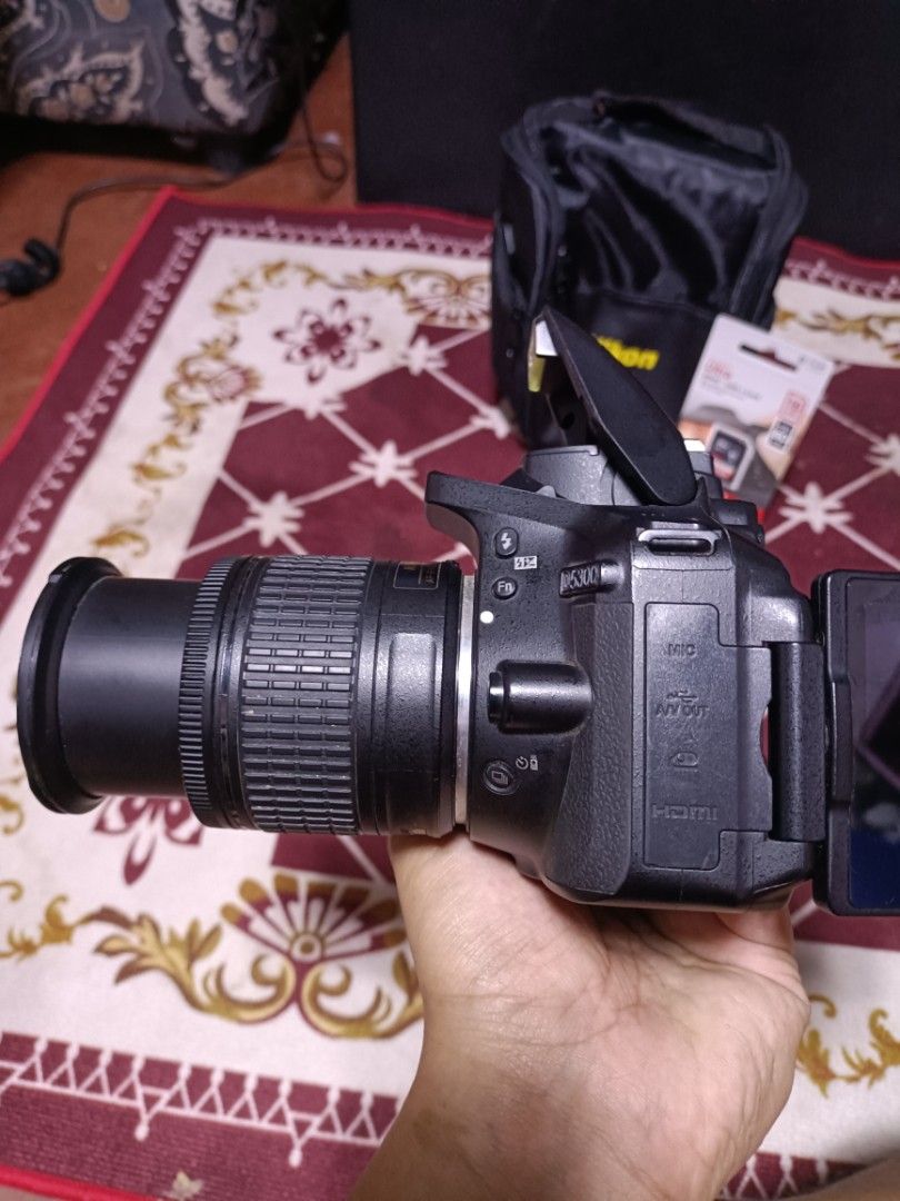 Nikon d5300 Wifi Flipscreen Vignette LCd Clear Image output with Lens ...