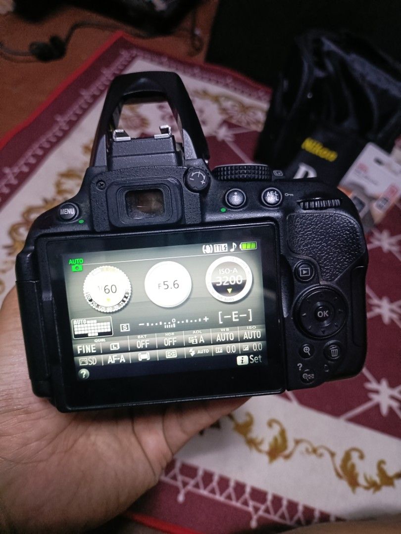 Nikon d5300 Wifi Flipscreen Vignette LCd Clear Image output with Lens ...