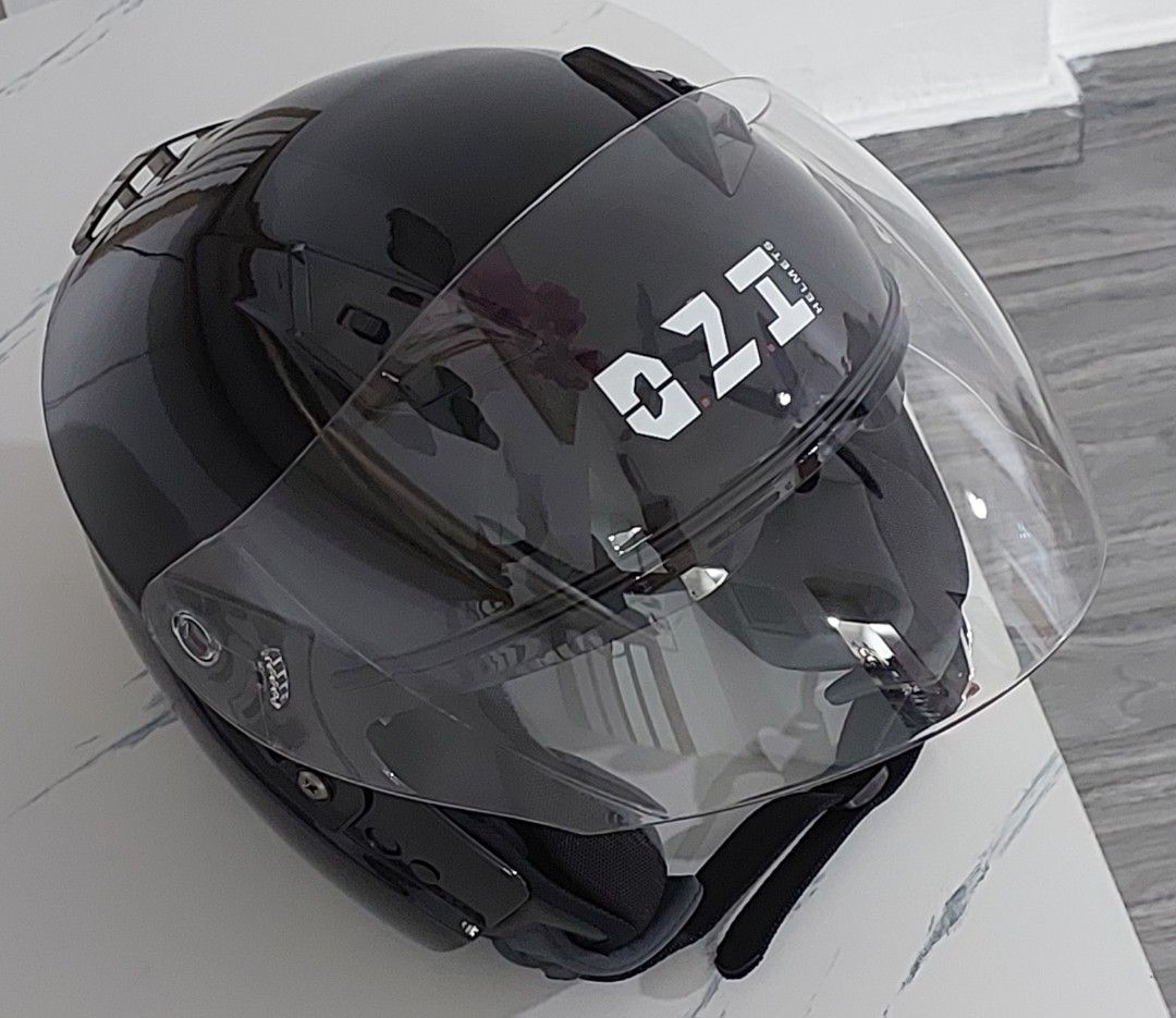 Ozi Helmet 72, Motorcycles, Motorcycle Accessories on Carousell