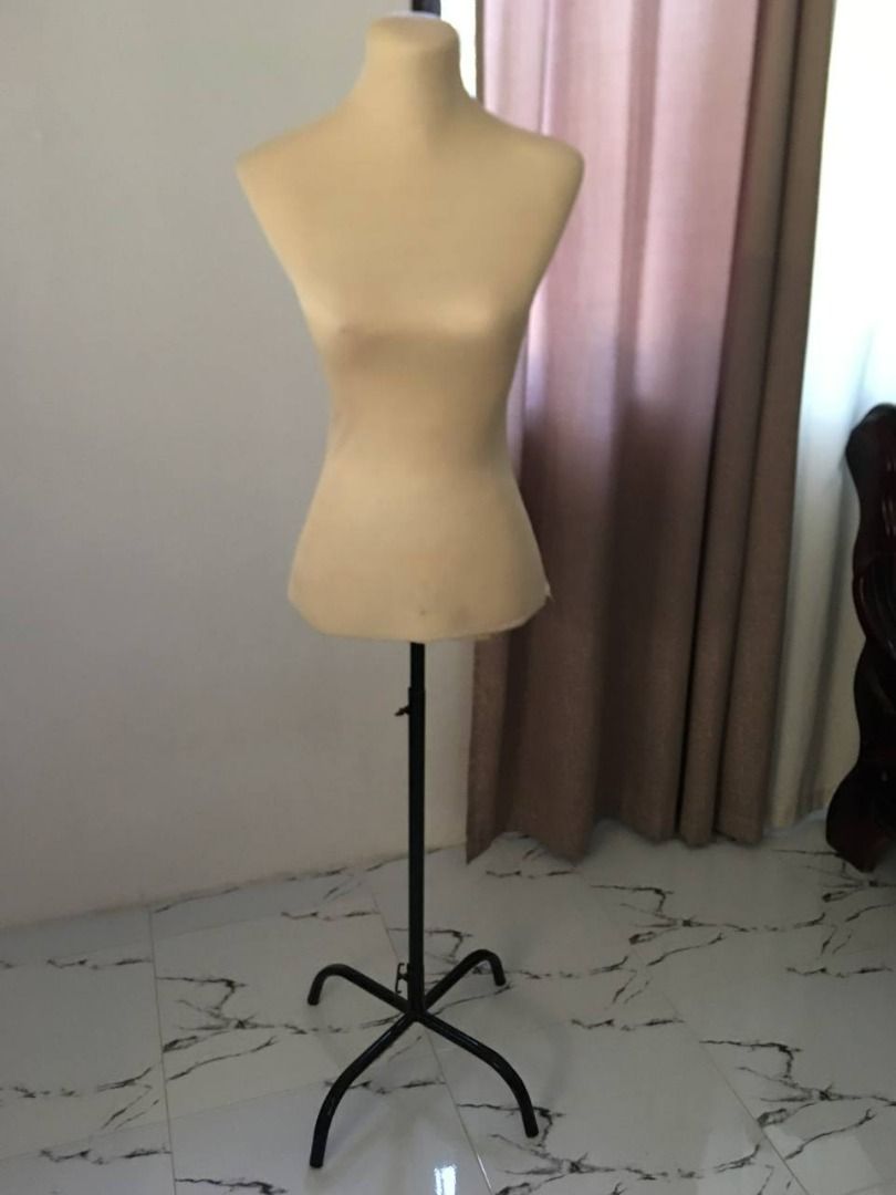 Pinnable Fiber Mannequin, Everything Else, Others on Carousell