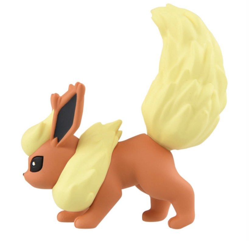 Pokemon MC Figure-Flareon/Vaporeon, 興趣及遊戲, 玩具 & 遊戲類 - Carousell
