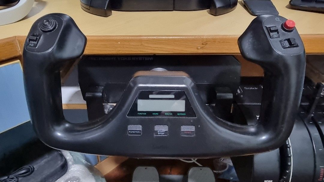 Saitek Proflight Yoke with Throttle quadrant and trim wheel for sale ...