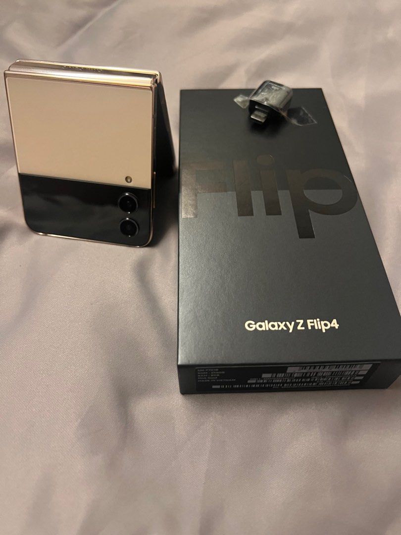 Samsung Galaxy Z Flip 4 Pink Gold Phone + Free Gifts, Mobile Phones ...