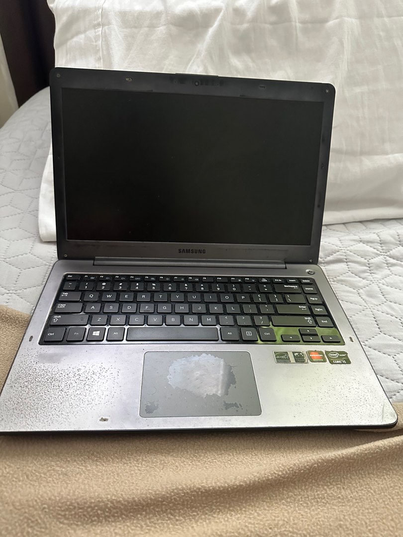 Samsung Laptop, Computers & Tech, Laptops & Notebooks on Carousell