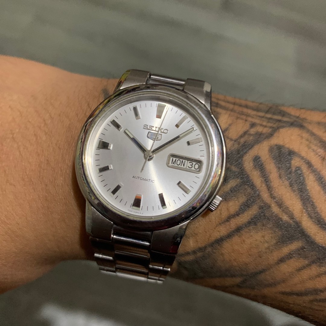 Seiko 5 Silver Dial, Men's Fashion, Watches & Accessories, Watches on ...