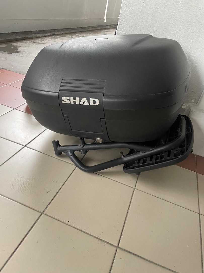 Shad box with rack, Motorcycles, Motorcycle Accessories on Carousell