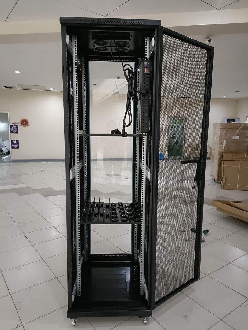 **Tuffrack 42U Free Standing Data Cabinet W=600x D=800x H=7FT ...