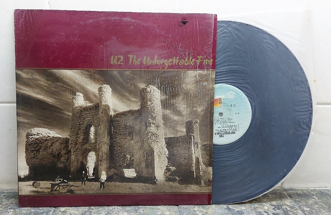 U2 - "The Unforgettable Fire" LP Vinyl Record (1984), Hobbies & Toys, Music & Media, Vinyls on ...