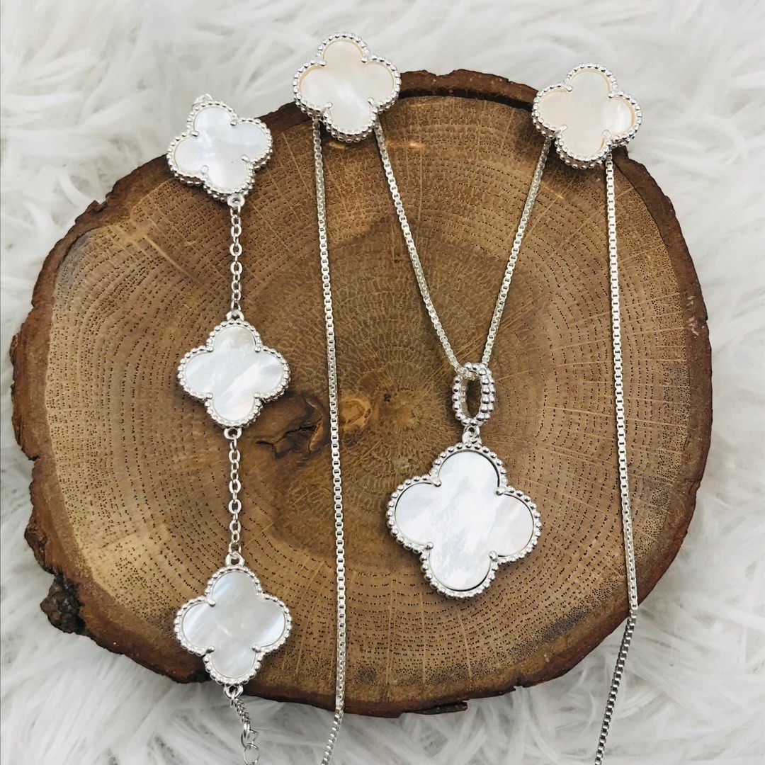 VCA Mother of Pearl 925 Set, Women's Fashion, Jewelry & Organizers ...