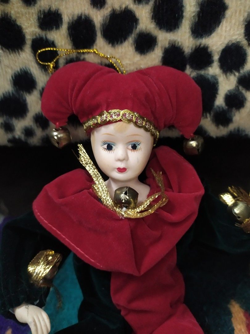 Vintage 70s Ceramic Jester Clown, Hobbies & Toys, Collectibles ...