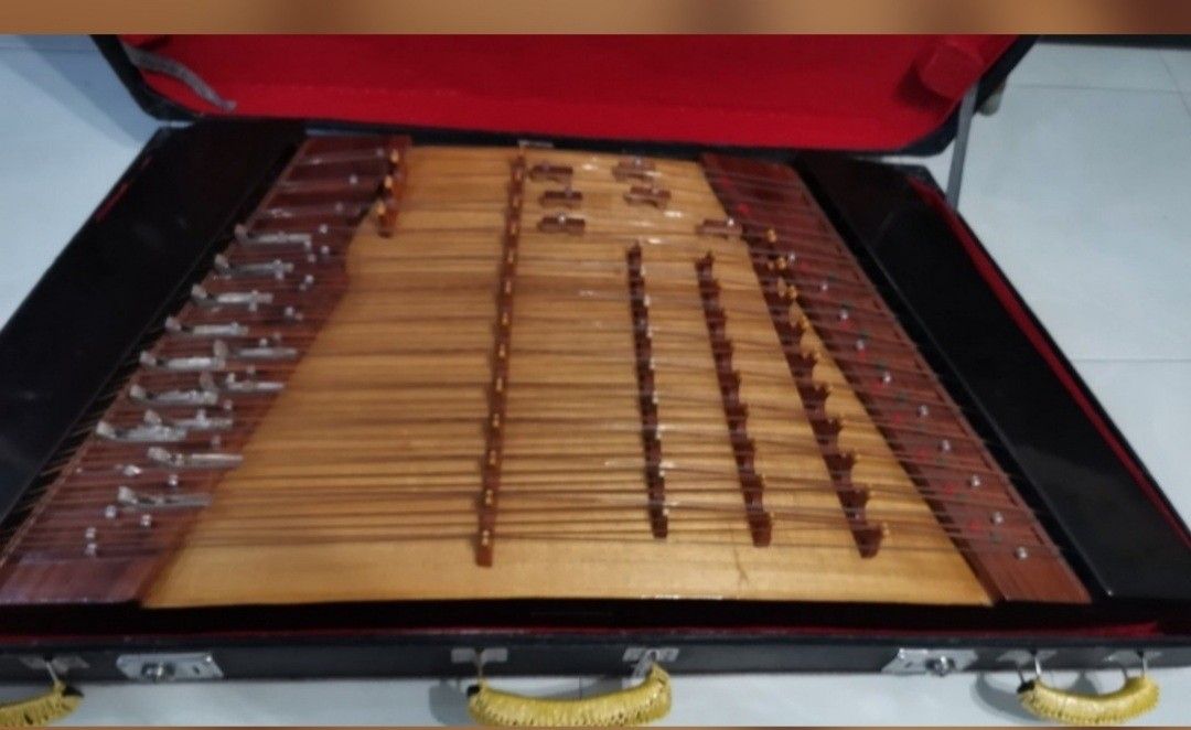 Yangqin, Hobbies & Toys, Music & Media, Musical Instruments on Carousell